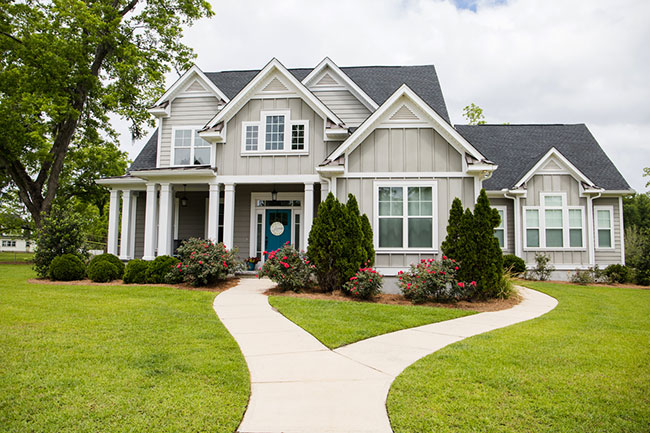 A Seasonal Guide to Softwashing Your Property’s Exterior | 4 Seasons ...